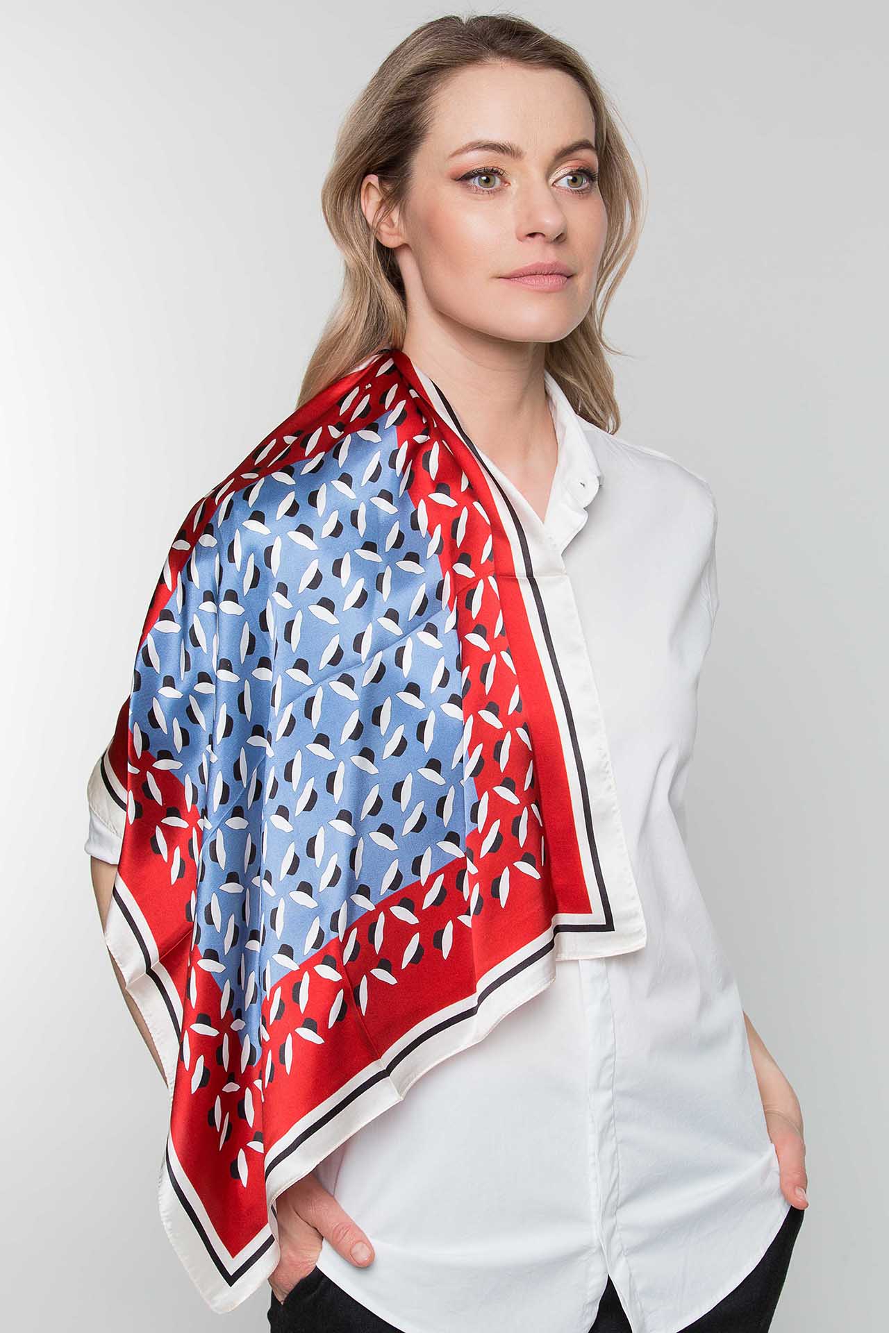 Шелковый шейный платочек купить с быстрой доставкой | KHAN Cashmere 185612